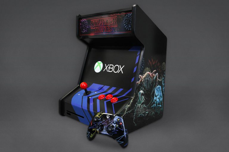 Stranger Things – Custom XBOX Console & Controller - TAKEOFF